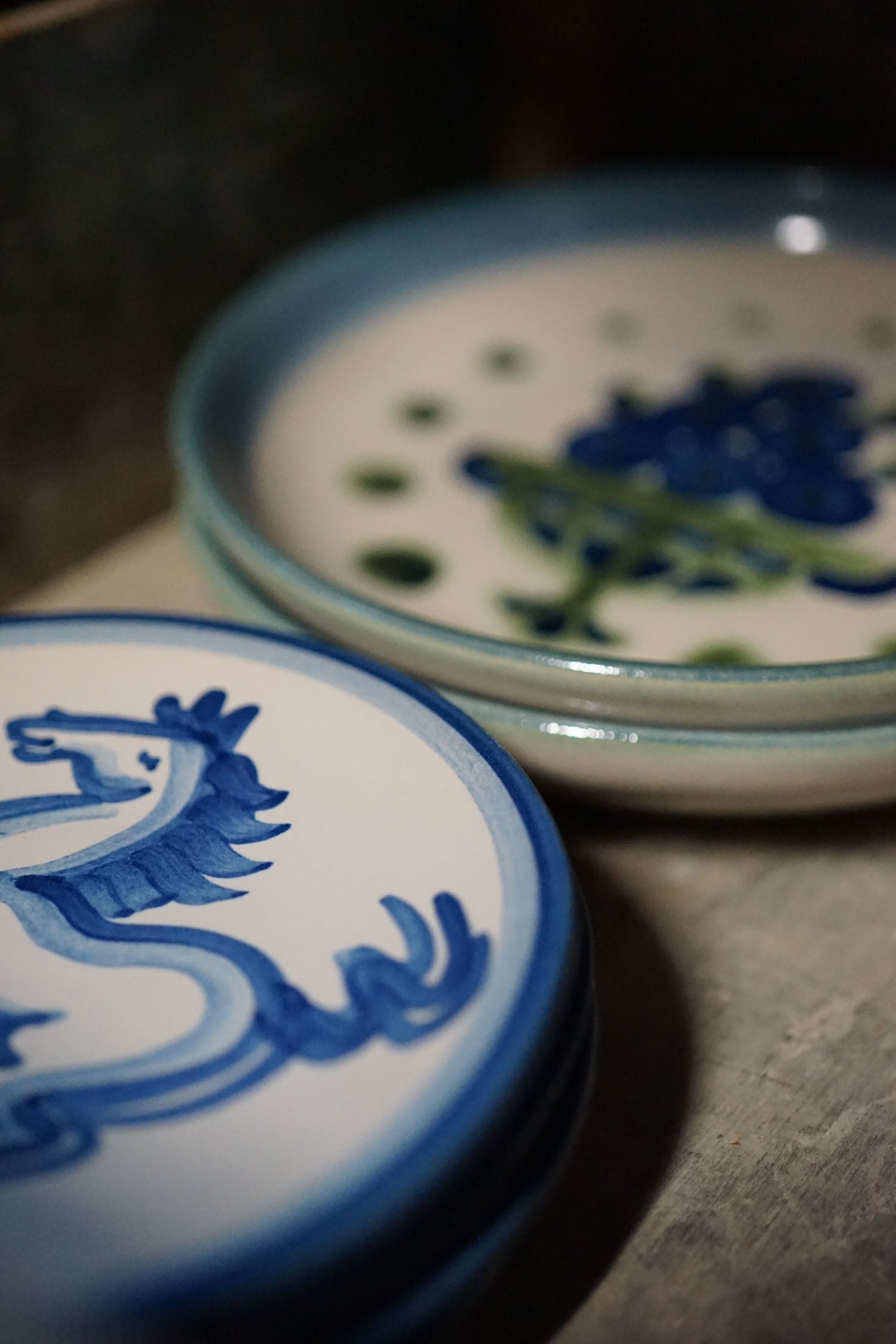 Signature Plates | Hadley Pottery